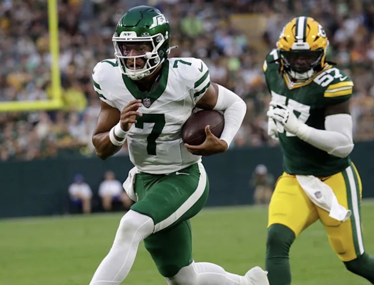 New York Jet Quarterback Justin Fields is Facing a Make or Break Season ...